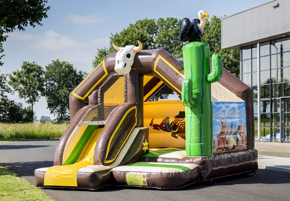 Springkussen Huren in Zwolle - Van Lente Outdoor spelverhuur